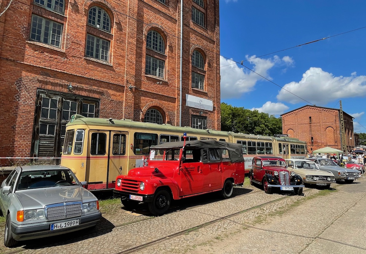 Das war los beim Oldtimertag im HSM 2024 - Carl mobil